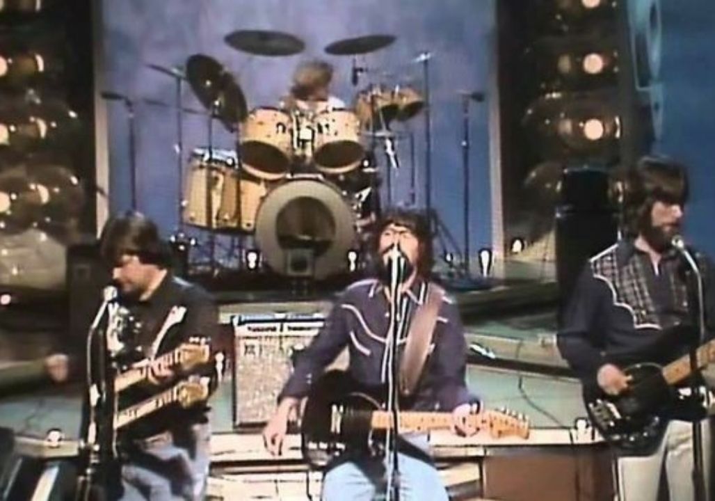 Alabama - Angels Among Us (New Official Video)