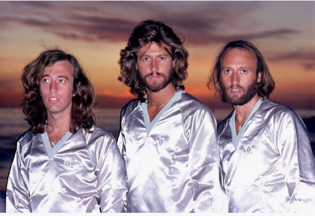 A magnificent 25-foot monument is rising in Redcliffe, Queensland — the ...