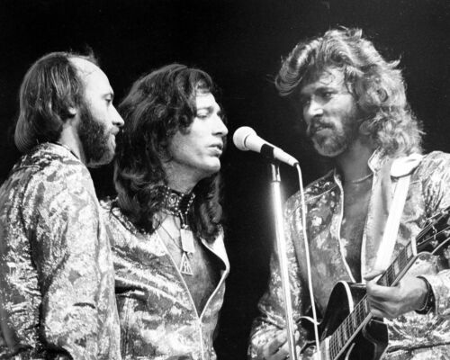 Bee Gees - Don't Forget To Remember