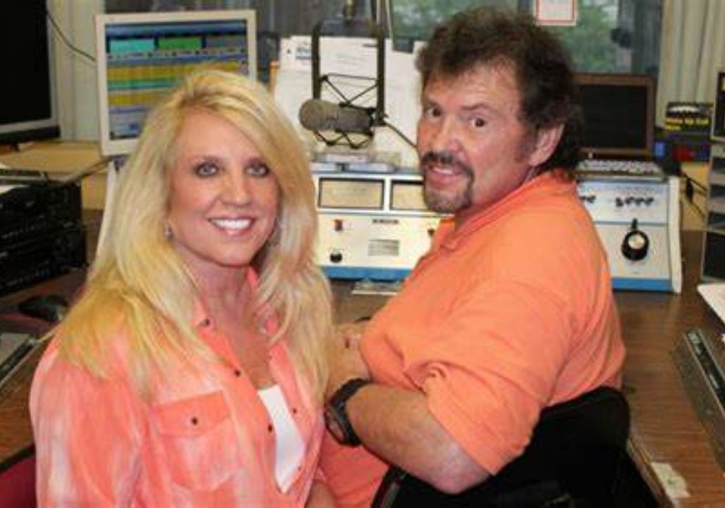 BREAKING: Jeff Cook Dies Holding His Wife’s Hand in Their Isolated ...